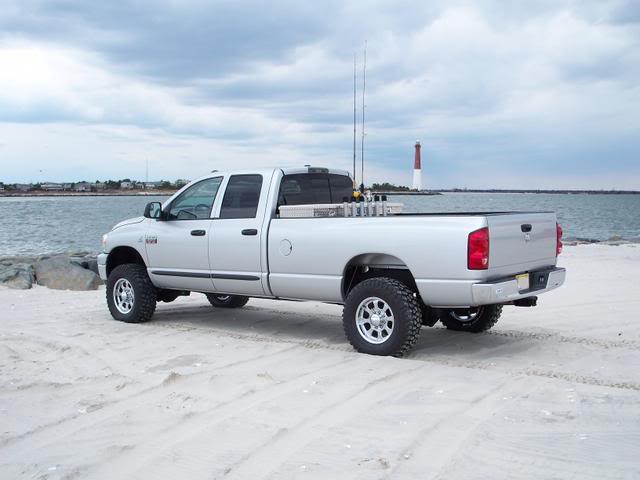 Pictures of SILVER 3rd Gen trucks!!! - Dodge Diesel - Diesel Truck ...